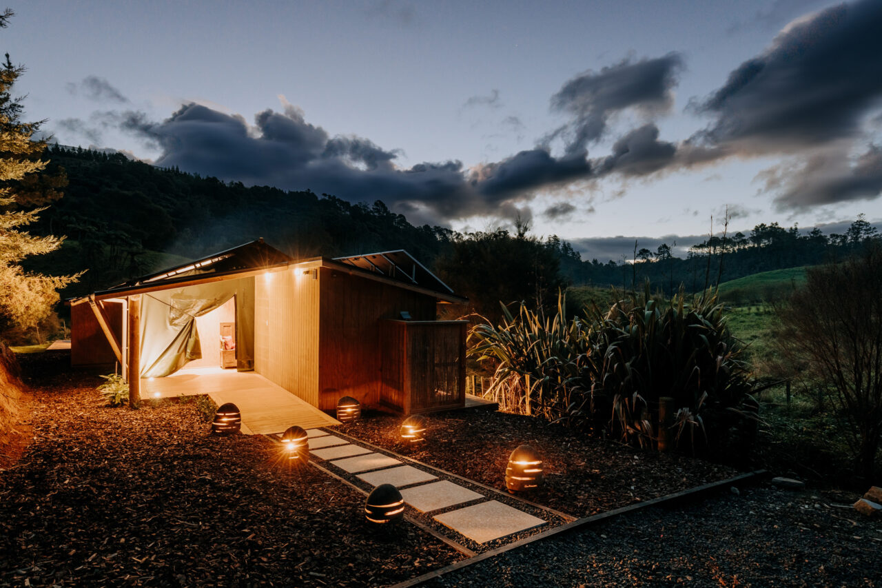 Off Grid Luxury Glamping near Tauranga | Perfect for couples | Book online